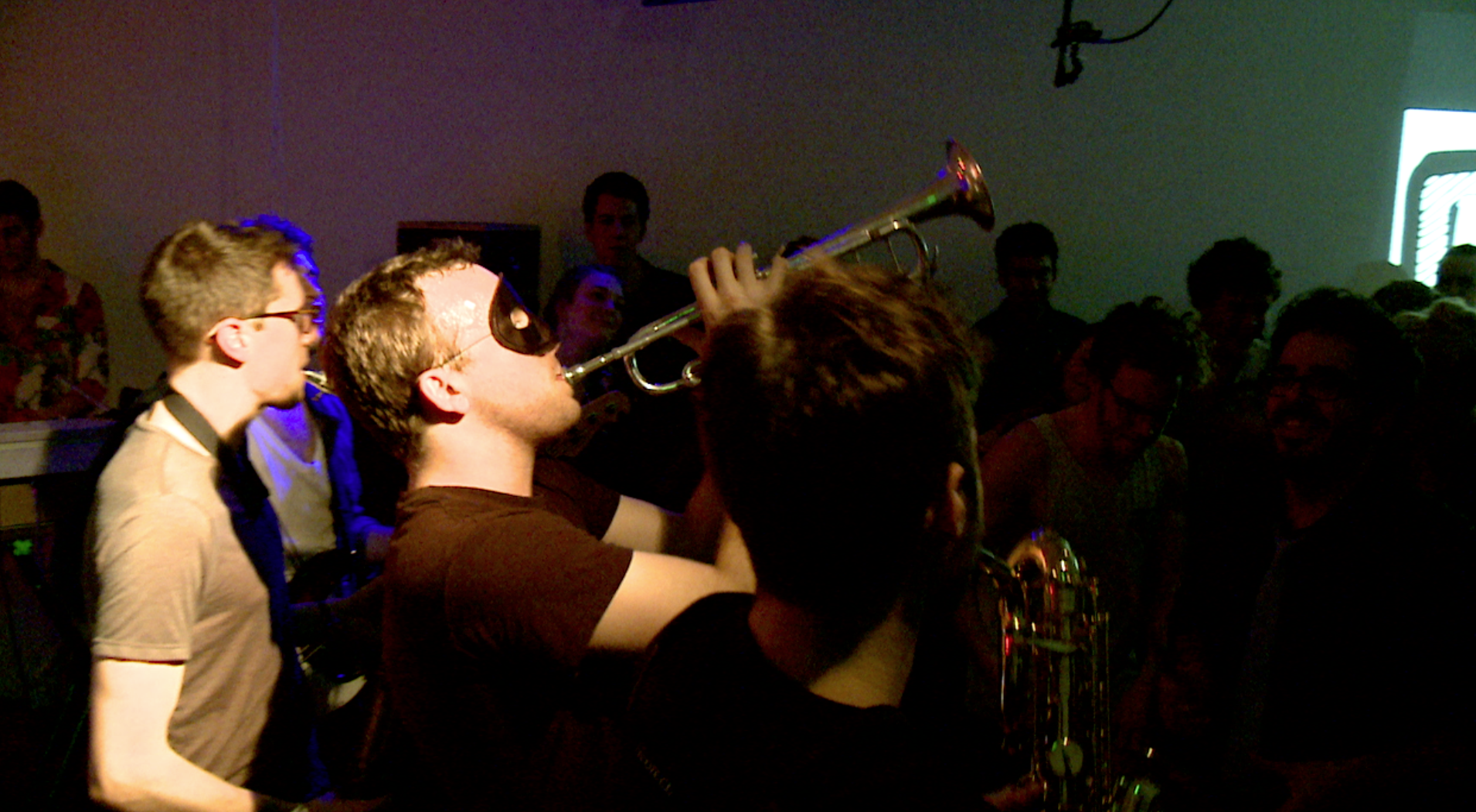 Live At MetroSonic Presents EMEFE in HD video